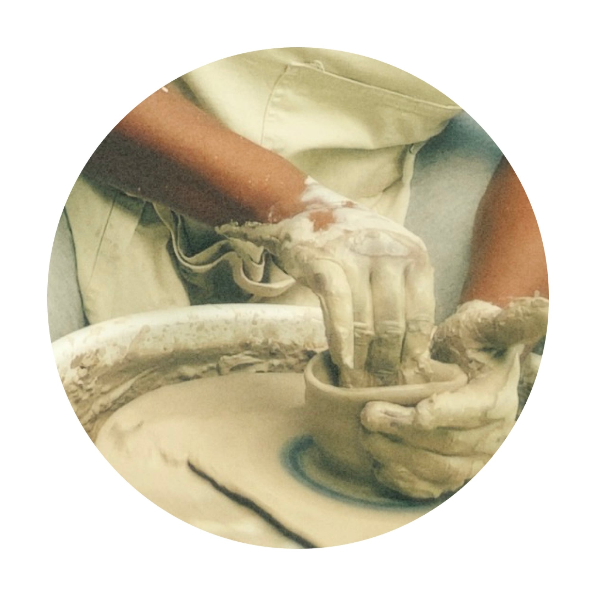 OPEN AIR wheelthrowing 🌱 beginner’s 2hr pottery class – dirty lizard ...